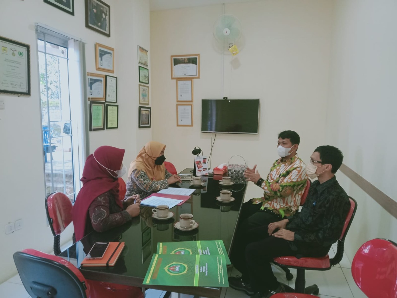 Penandatangan MoU Fakultas Pertanian Universitas Veteran Bangun Nusantara dengan PT. Gujati 59 ...