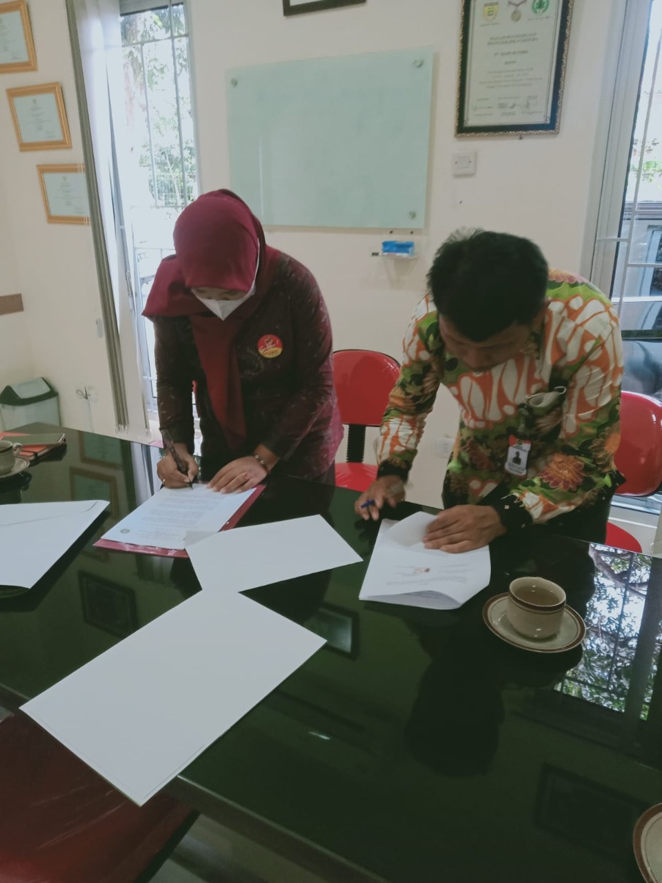 Penandatangan MoU Fakultas Pertanian Universitas Veteran Bangun Nusantara dengan PT. Gujati 59 ...